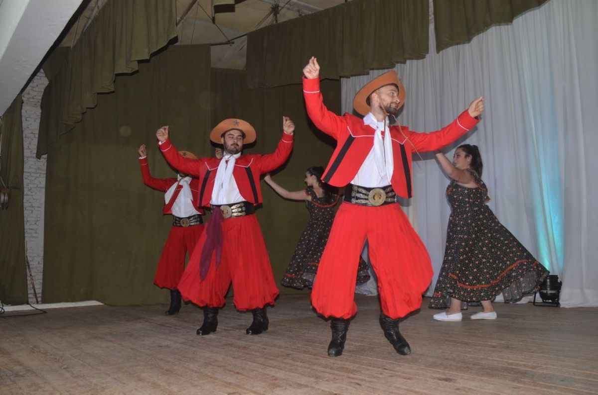 Con cena y baile el Fogón de los Gauchos celebró su 75° Aniversario ...